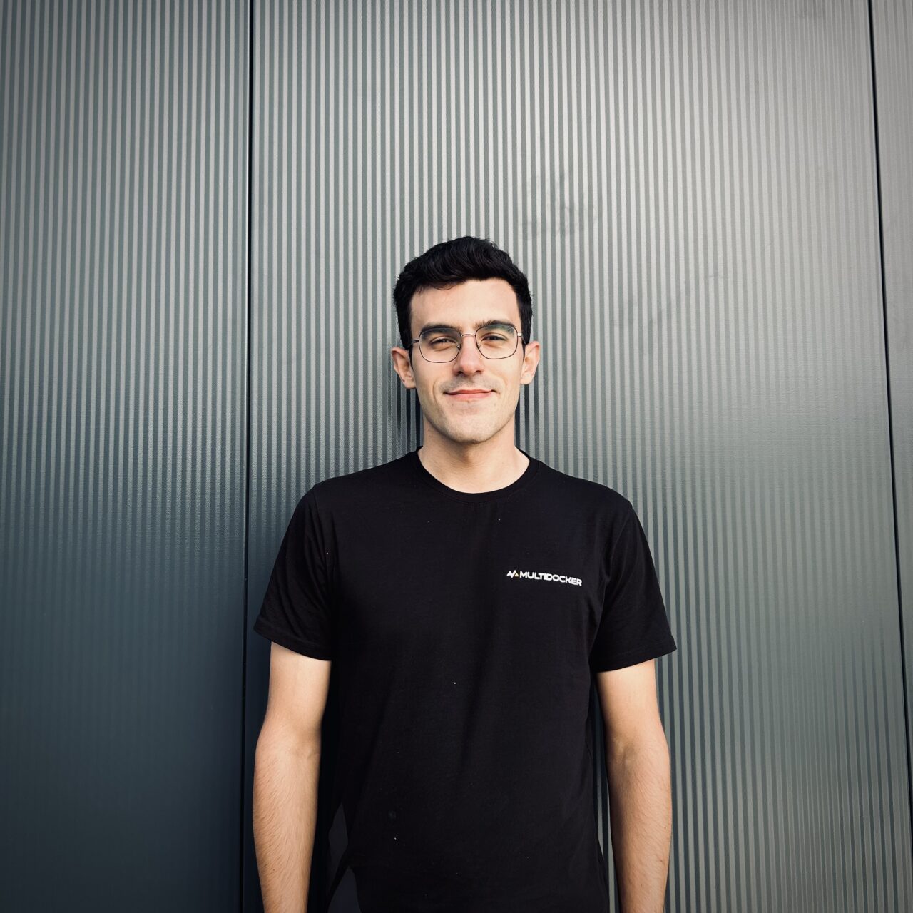 Contact - Multidocker